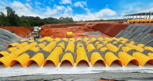 STORMTECH E BACIAS DE DETENÇÃO: ANÁLISE MULTIDISCIPLINAR EM SISTEMAS DE ...